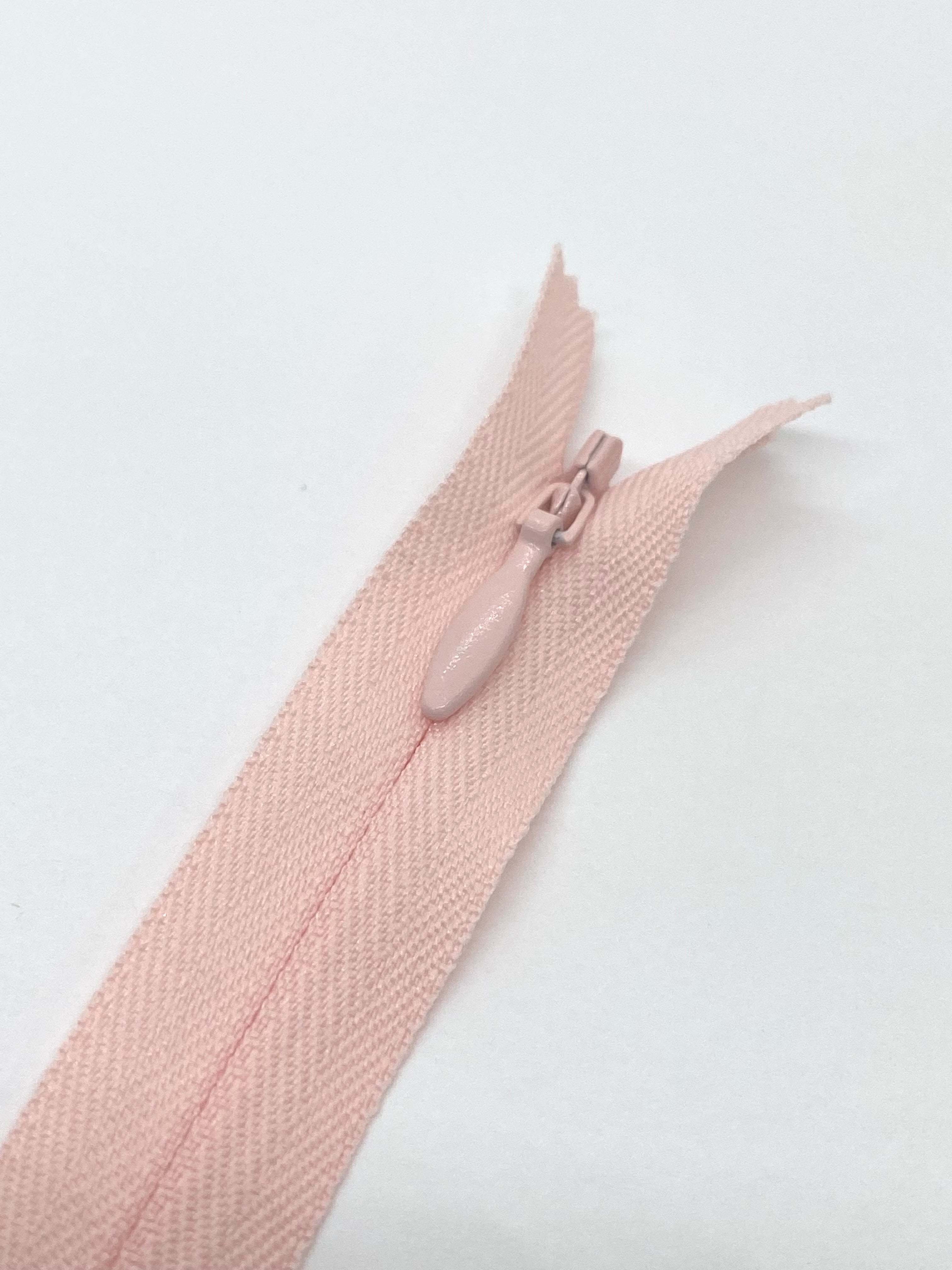 YKK® #2.5 CONCEAL® Invisible Zipper c/e #364 – S&J USA, Inc.